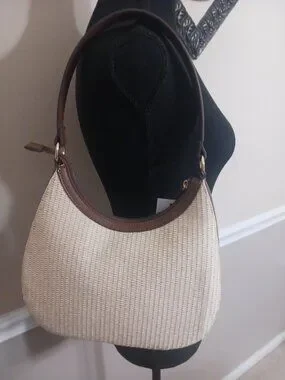 Tommy Hilfiger | Bags | Tommy Hilfiger Cream Woven Shoulder Bag With ...